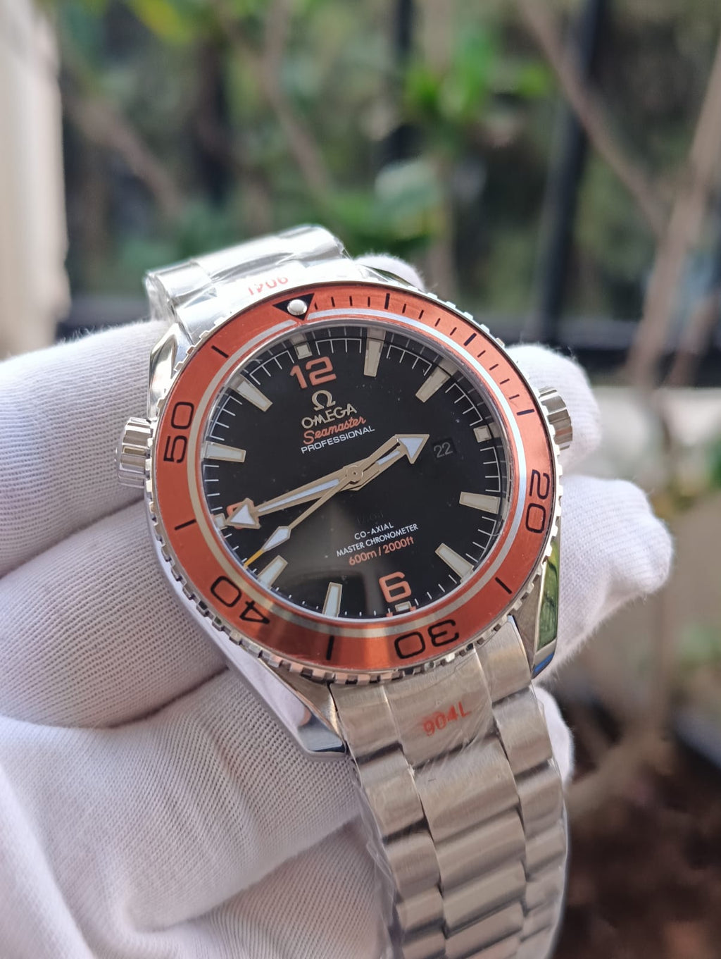 Omega Seamaster Planet – time echo